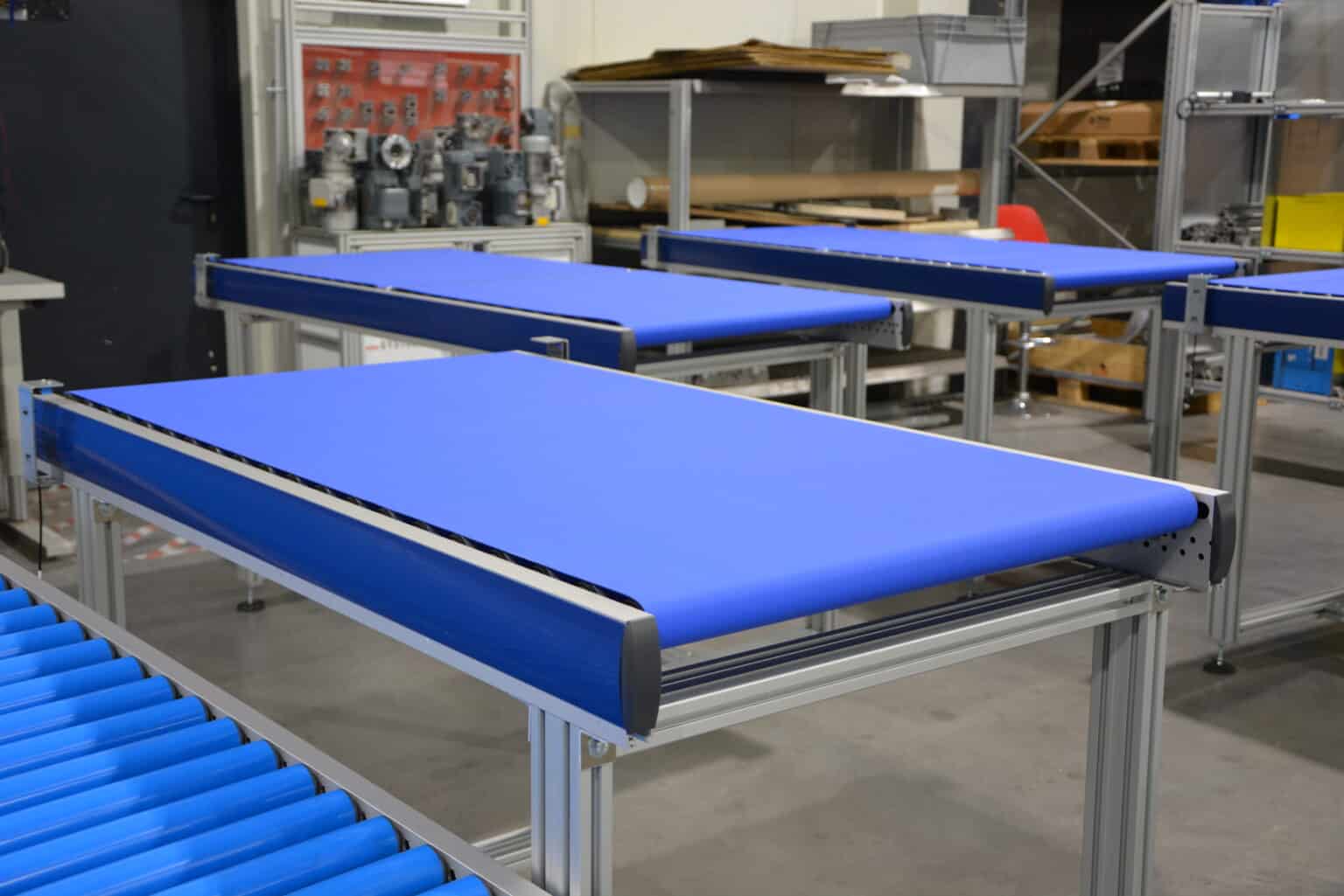 Belt-Over-Roller Conveyors to build your ideal transport system